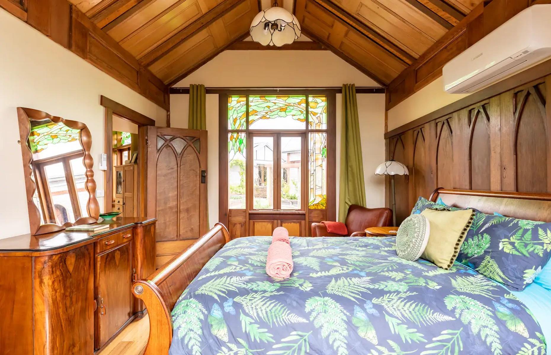 Inside Australia's cutest fairytale cottage, plus more of the world's ...