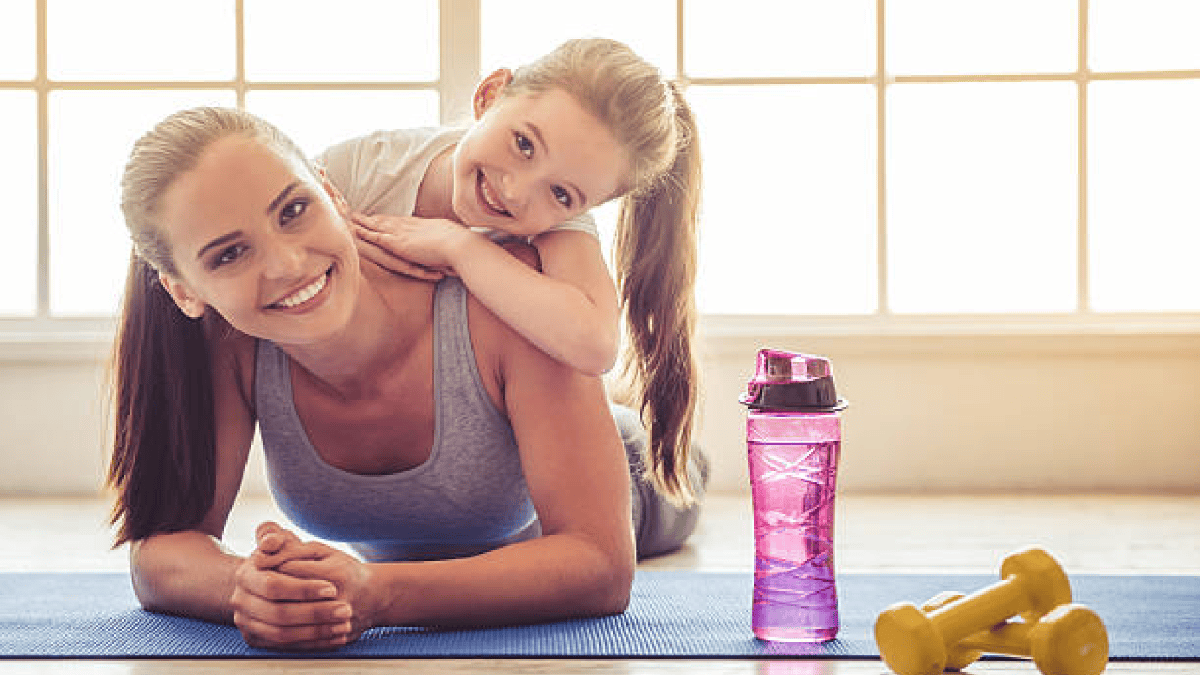How to Juggle Time, Family, and the Gym? 4 Strategies for Fit Moms