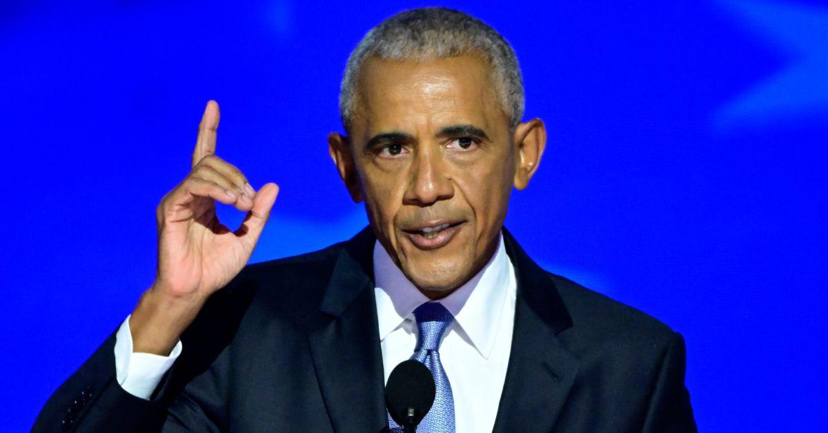 Donald Trump Ridiculed for Offering to Help Rescue Barack Obama's ...