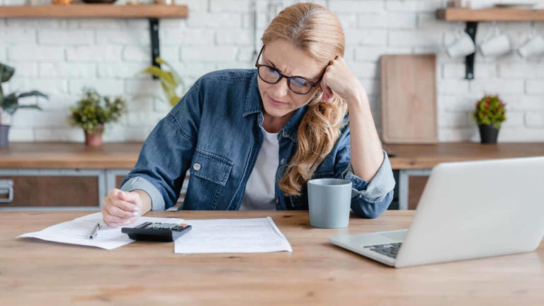 Down 25%: Should I invest $5,000 into NAB shares?