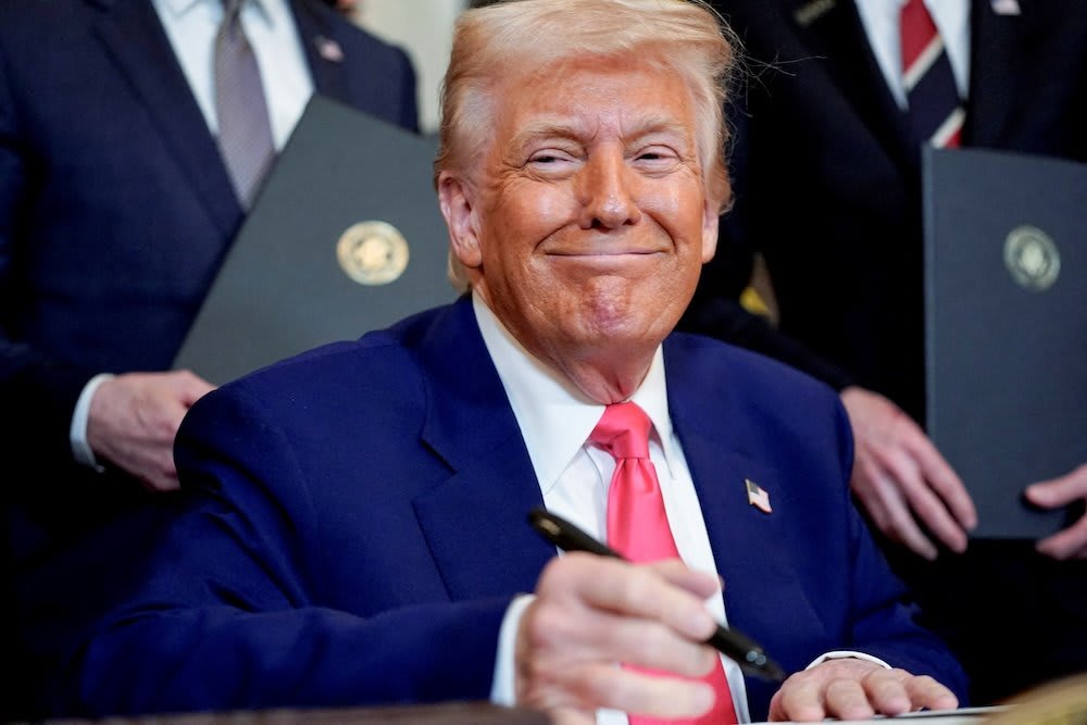 'Shameless mob boss corruption': Critics say State Dept acting as Musk ...