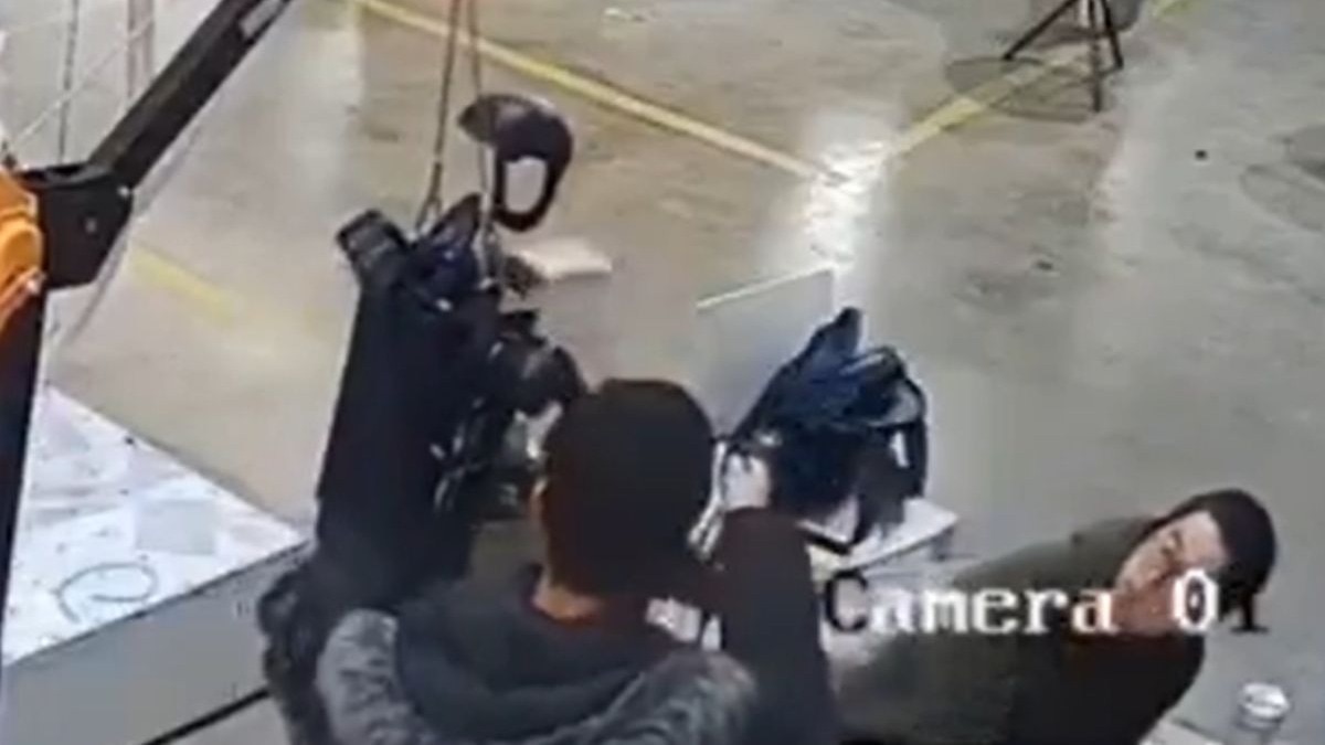 Robot revolt? Humanoid attacks its handlers while trying to break free