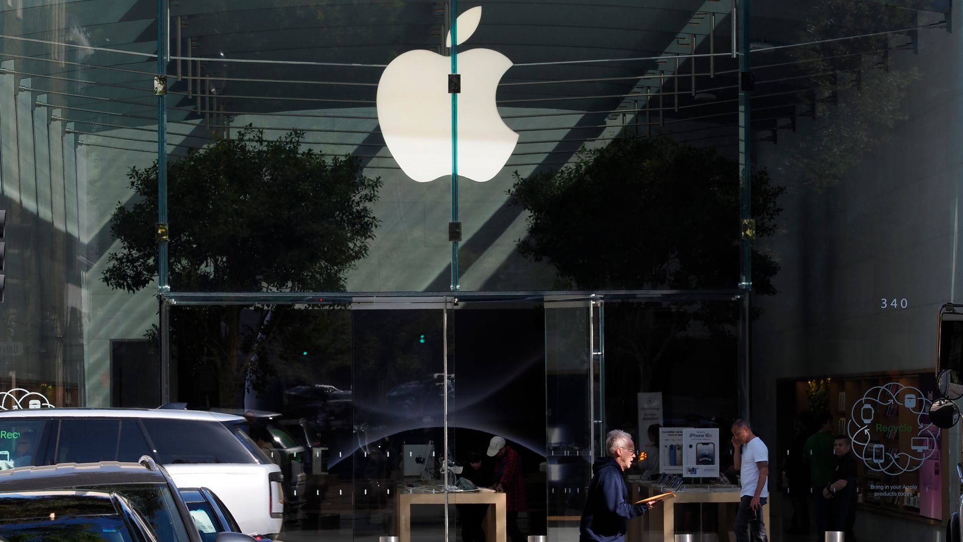 Apple: Manager treibt mit wenigen Sätzen Aktie von Google ins Minus