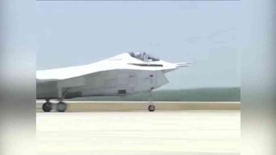 Boeing X-32 – The JSF Competitor That Lost to the F-35