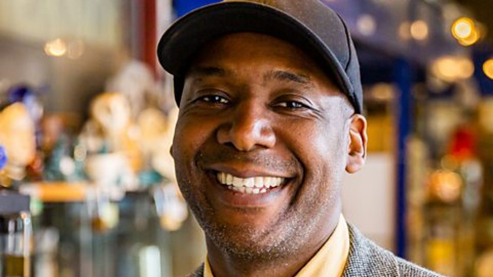 Bargain Hunt expert charged as part of police investigation into ...