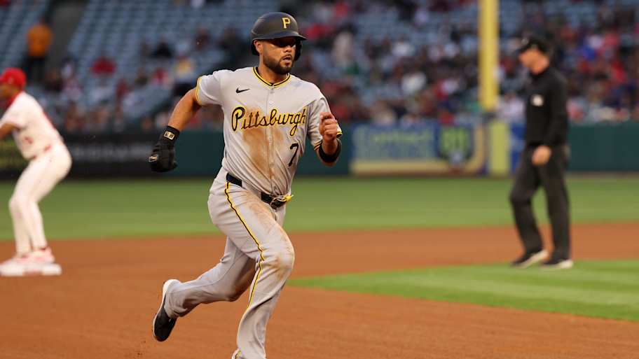 Pirates Give Update on Injured Shortstop