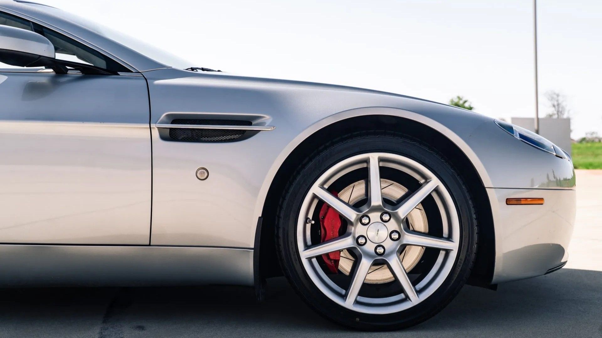 The Classy V8 Coupe Selling For New Mazda Miata Money