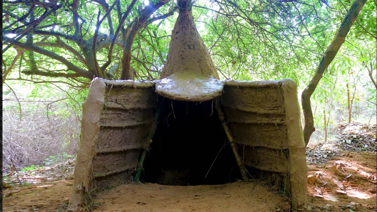Building an underground mud house alone