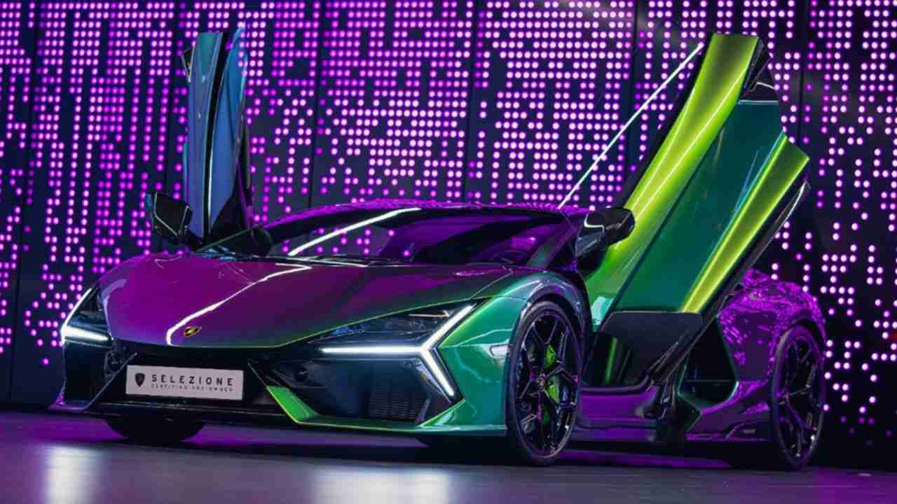 Lamborghini Revuelto with color-changing paint announced for over ...