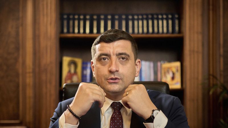 Romania’s nationalist candidate reaches out to Orban and Hungarian minority