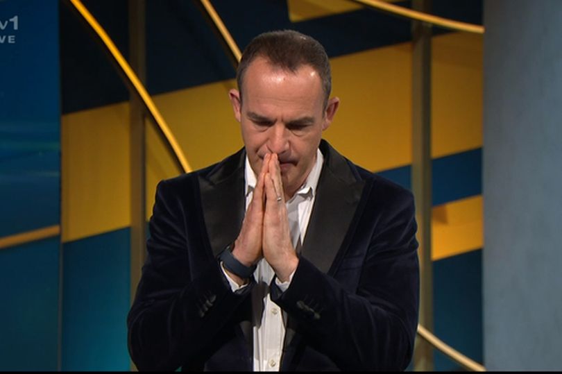 Martin Lewis shares urgent scam warning after man loses £140,000 ...