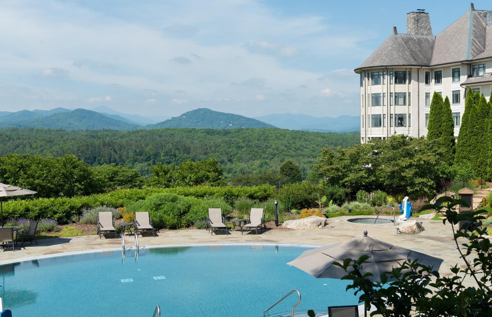 The 30 Most Beautiful Mountain Resorts In America For An Unforgettable Vacation