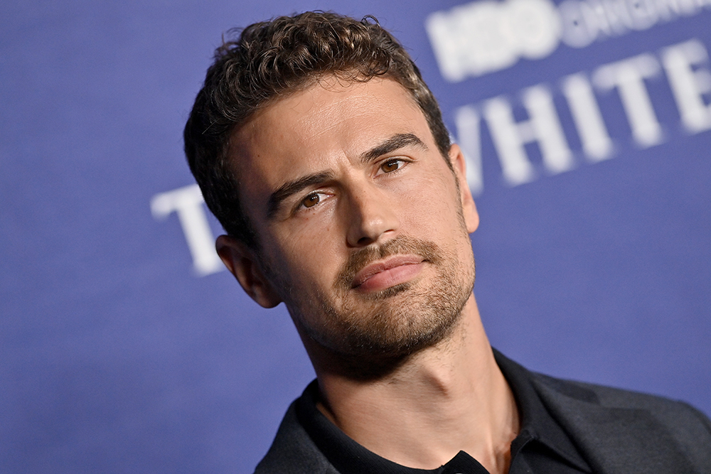 Theo James Taking Over From Adrien Brody in Gangster Thriller ‘The ...