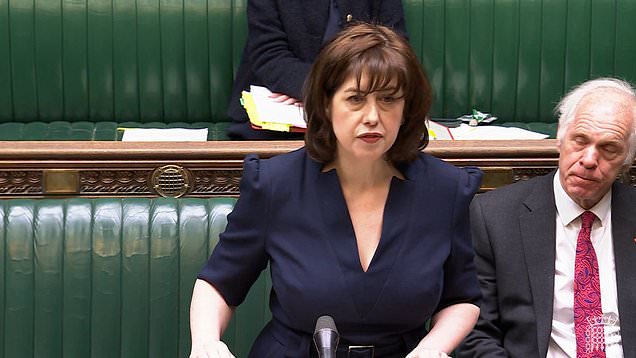 Lucy Powell apologises after 'belittling' grooming gang survivors