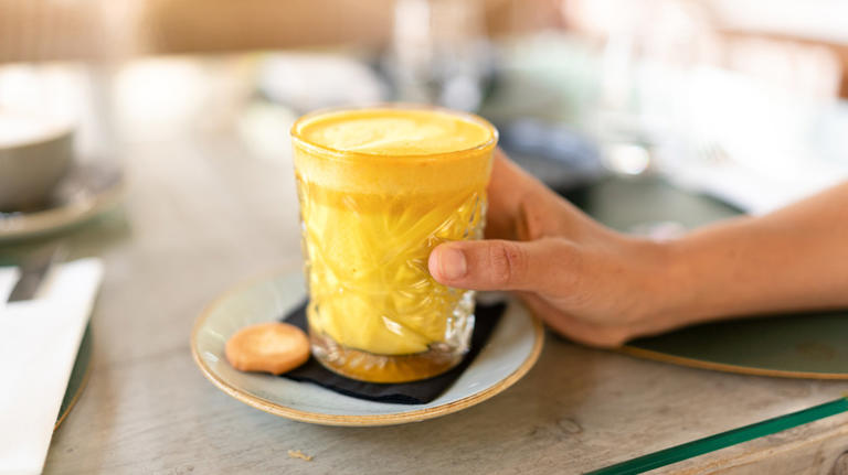 When You Take Too Much Turmeric, This Is What Happens To Your Poop