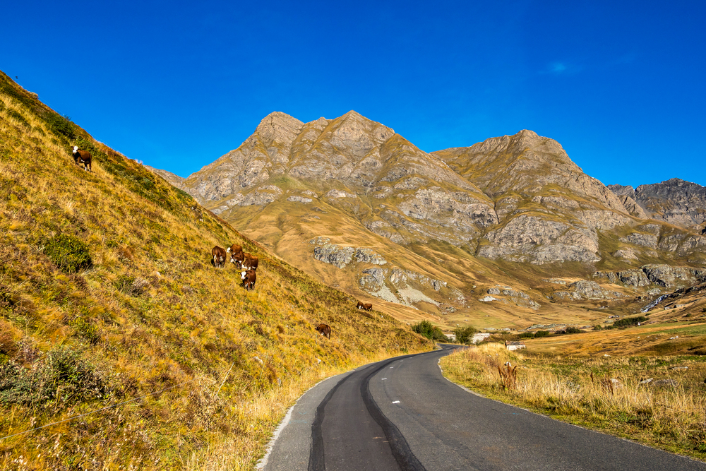 16 scenic villages in the French Alps