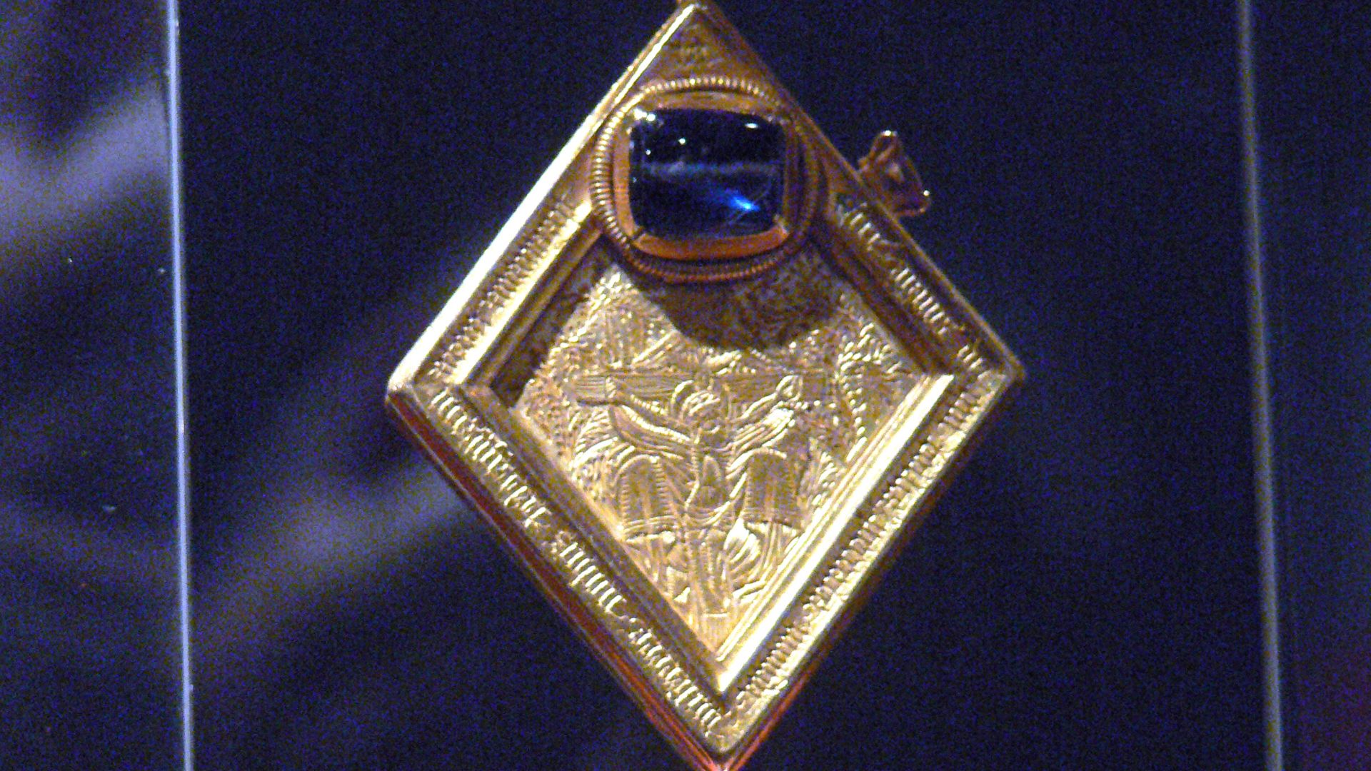 The Incredible Discovery Of the Middleham Jewel