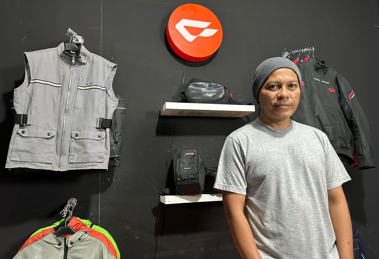 Contin, brand apparel motor lokal yang konsisten mengedepankan style ...