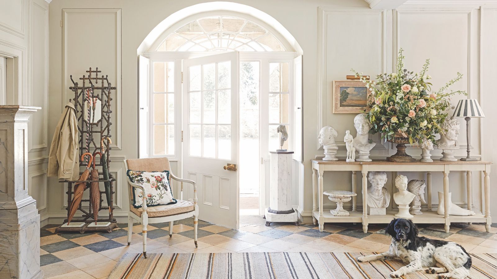 5 thrift store buys that will transform your entryway – adding ...