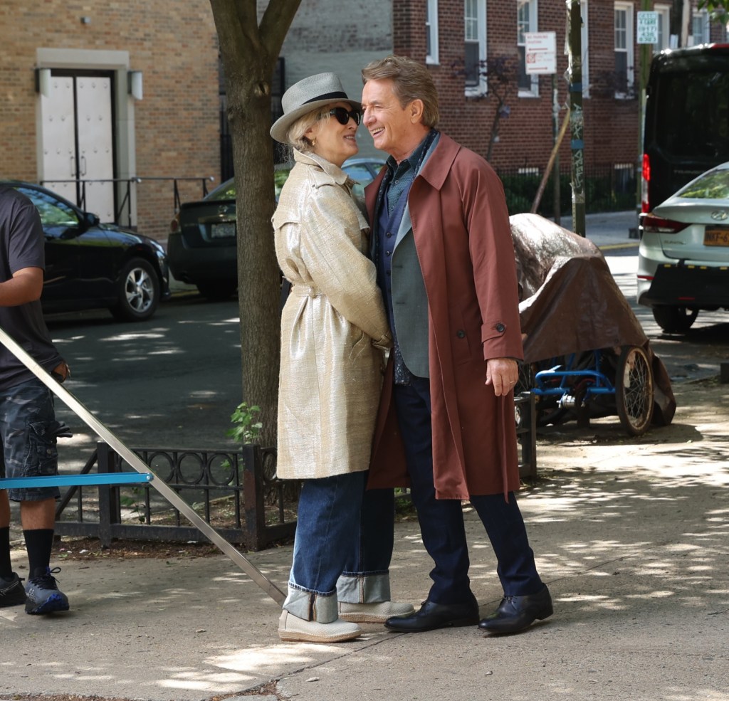 Meryl Streep and Martin Short passionately make out on ‘Only Murders in ...