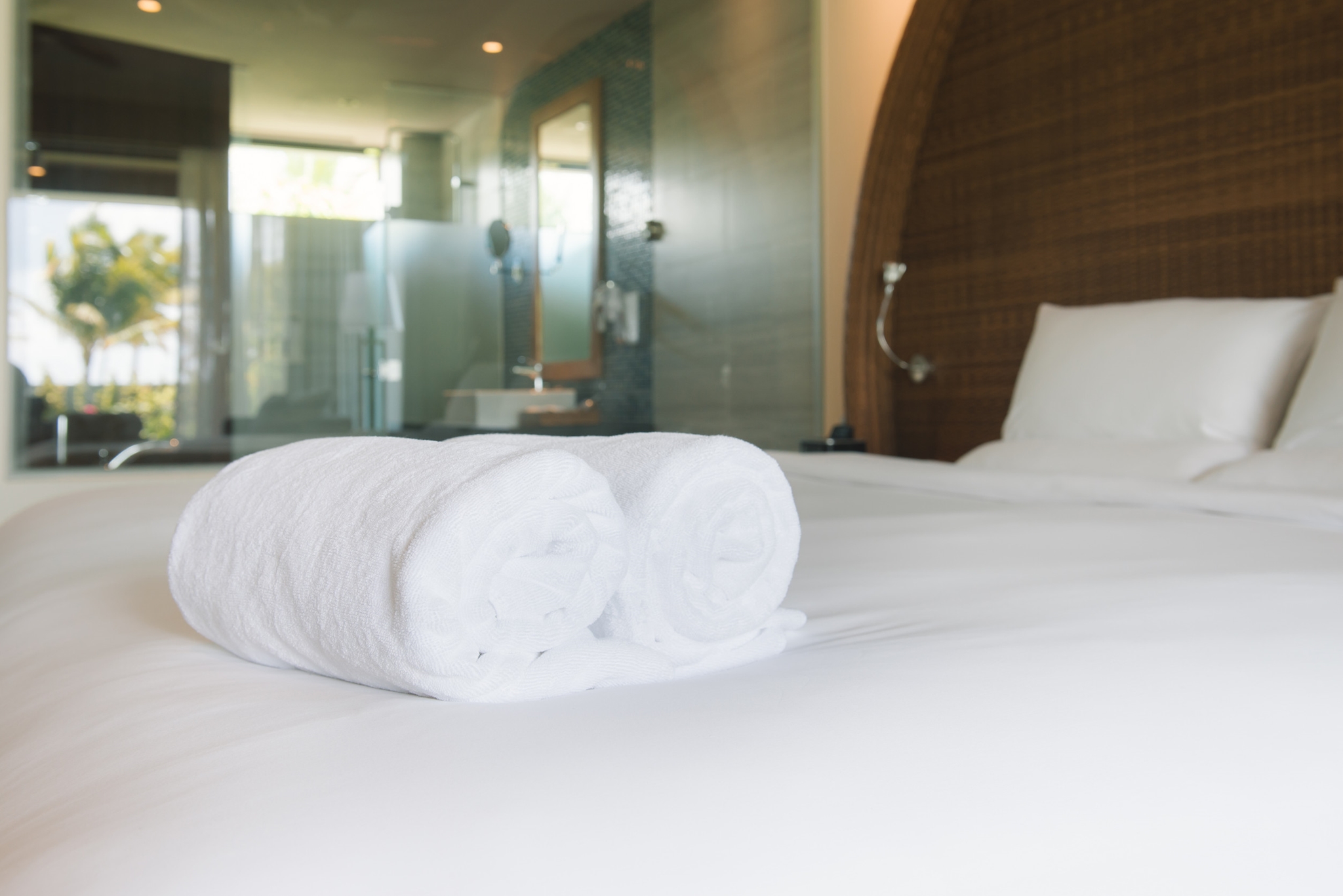 Πυρ ομαδόν κατά της Booking από τους ξενοδόχους στην Ευρώπη για τις ...