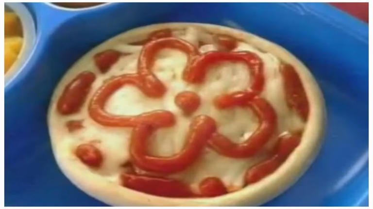 9 Old School TV Dinners We Wish We Could Try