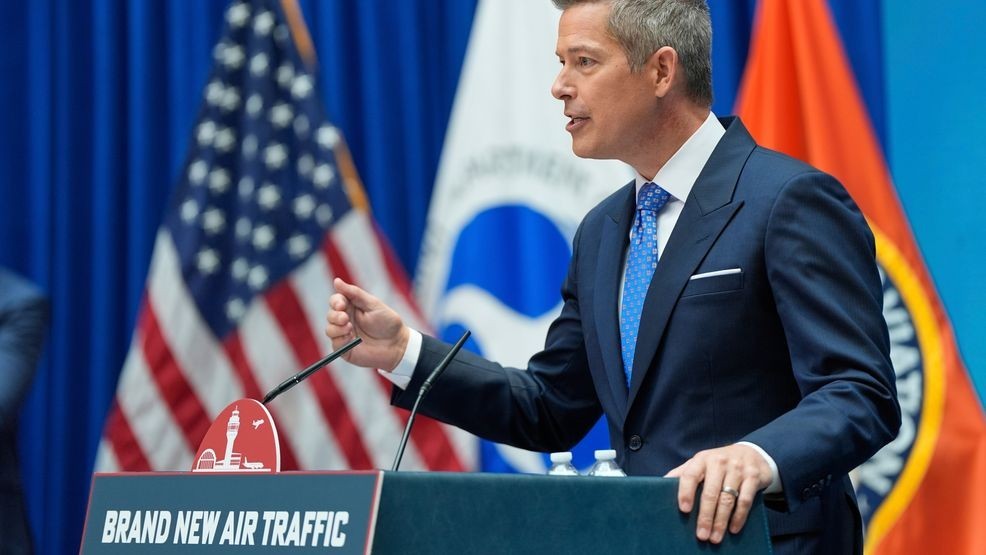 DOT Secretary unveils $12.5 billion plan to overhaul aging air traffic ...
