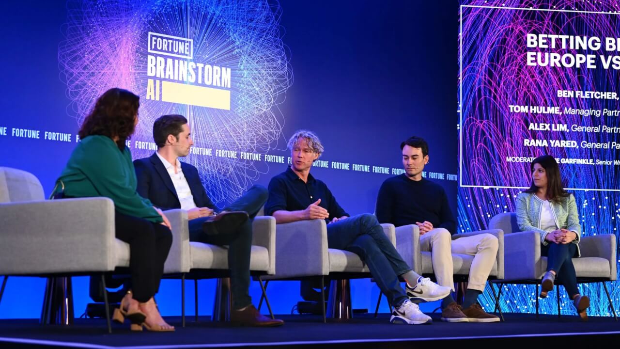 Should workers be afraid AI will take their jobs?