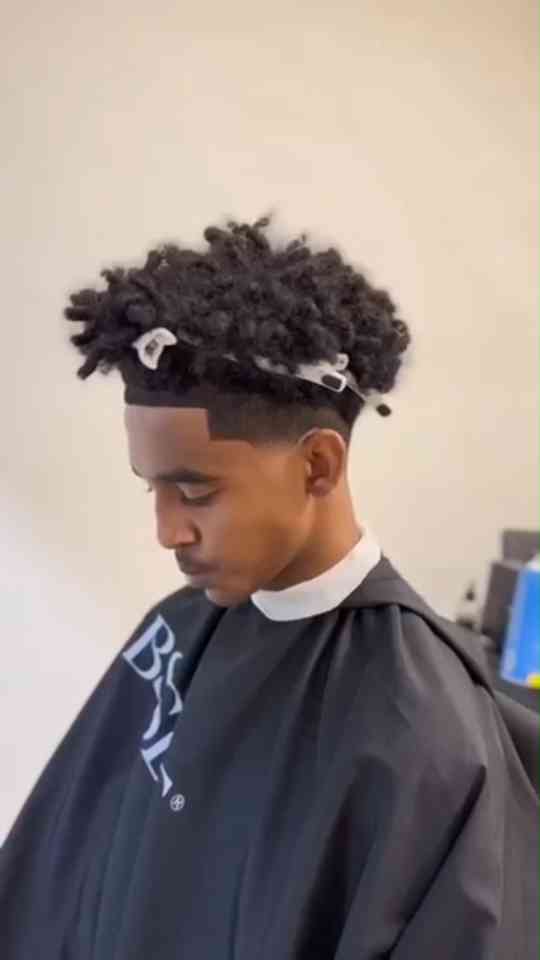 Walk-In Barber Fail Turns Into a Total Glow-Up