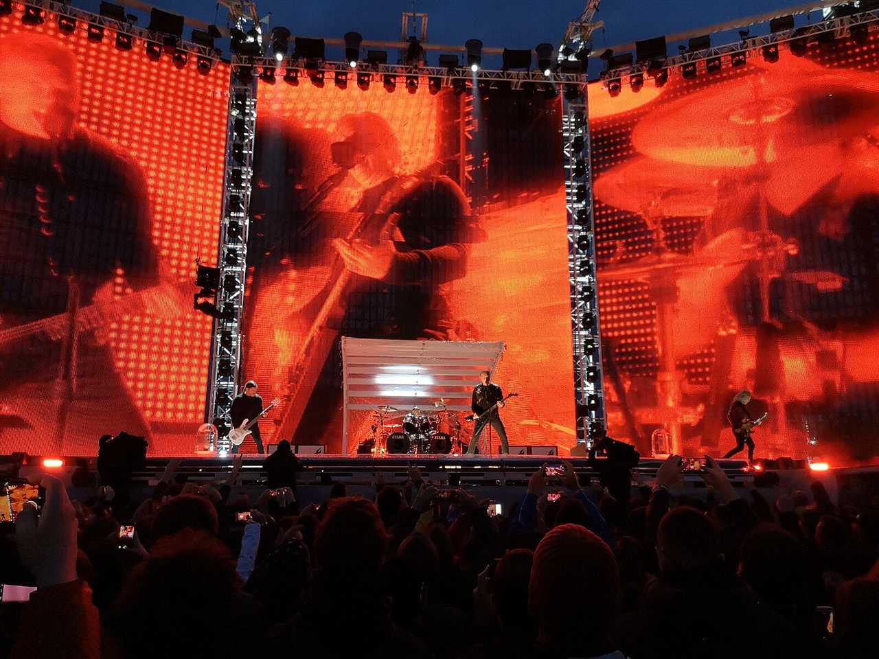 Metallica Triggers Mini-Quake At Virginia Tech With ‘Enter Sandman’