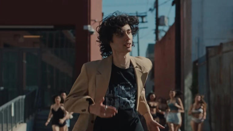 sombr releases "undressed" music video