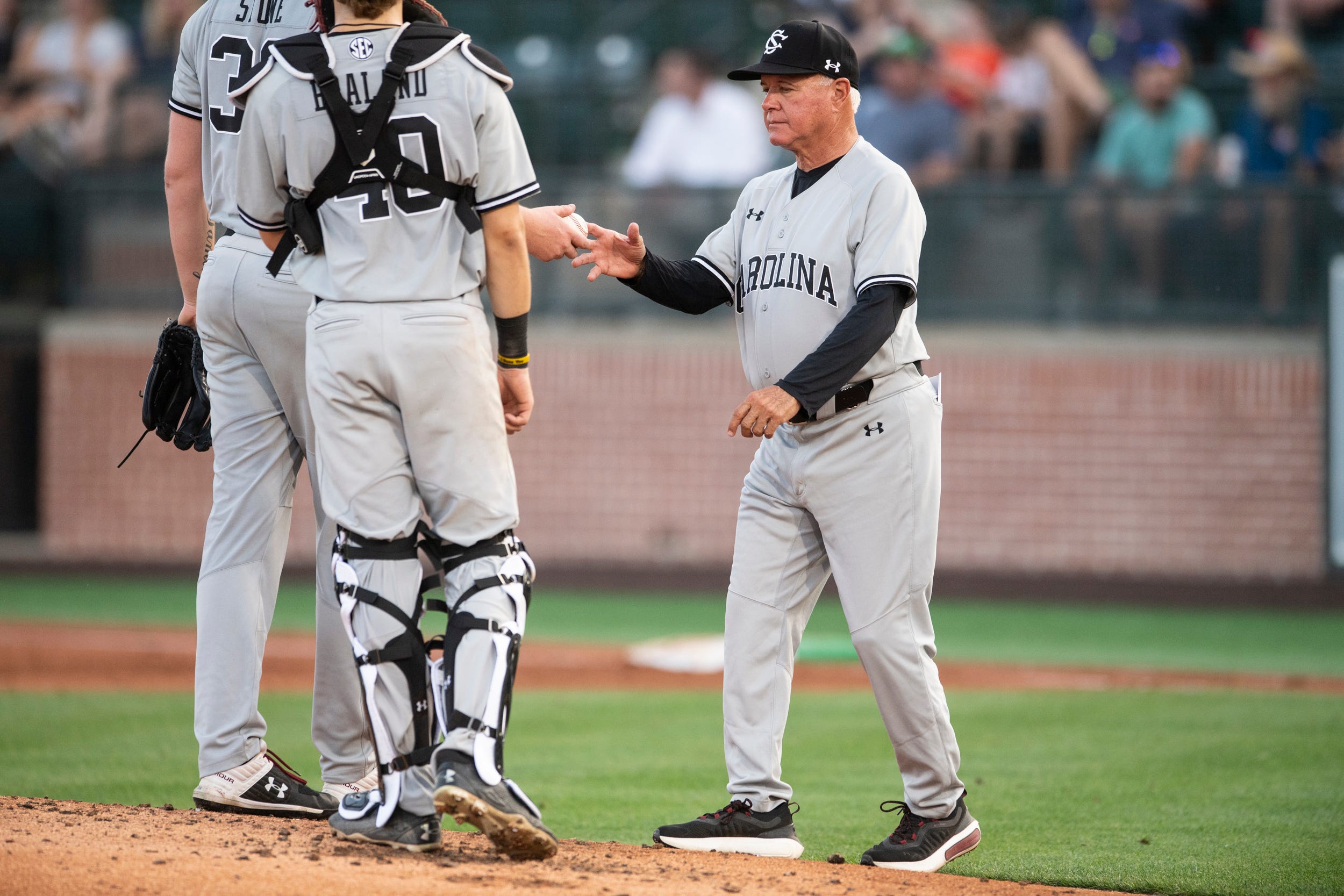 How former LSU baseball coach Paul Mainieri is doing in first season at ...