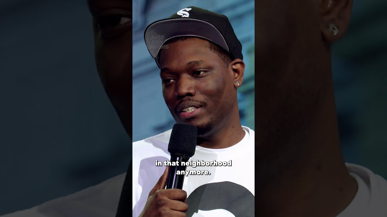 Michael Che is TERRIFIED of white women 😂