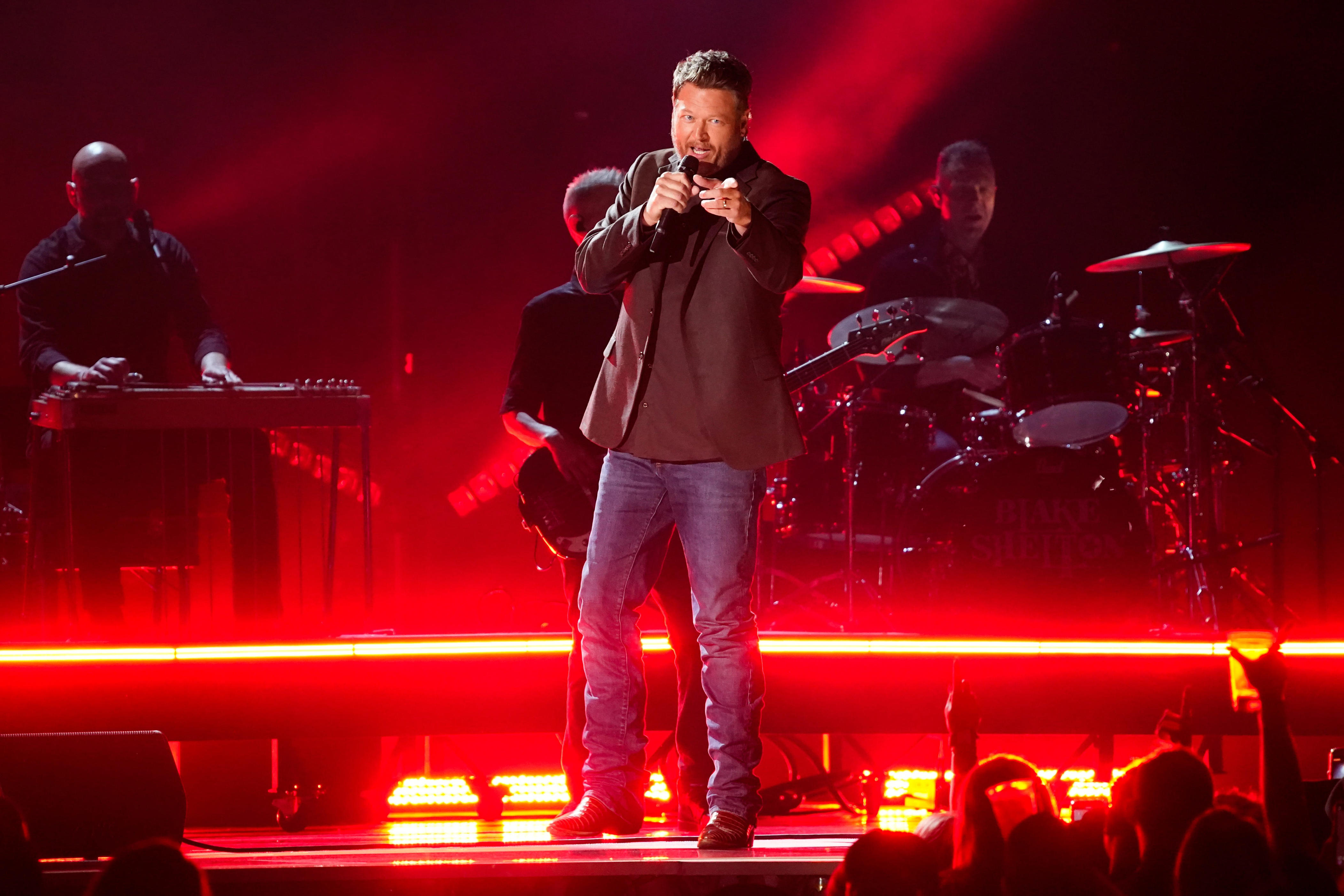 Blake Shelton performs 30th No. 1 hit at ACM Awards. Why he's 'super ...