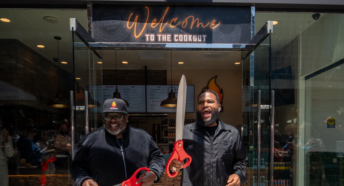 Anthony Anderson and Cedric the Entertainer Have 'Huge' Culinary Career ...