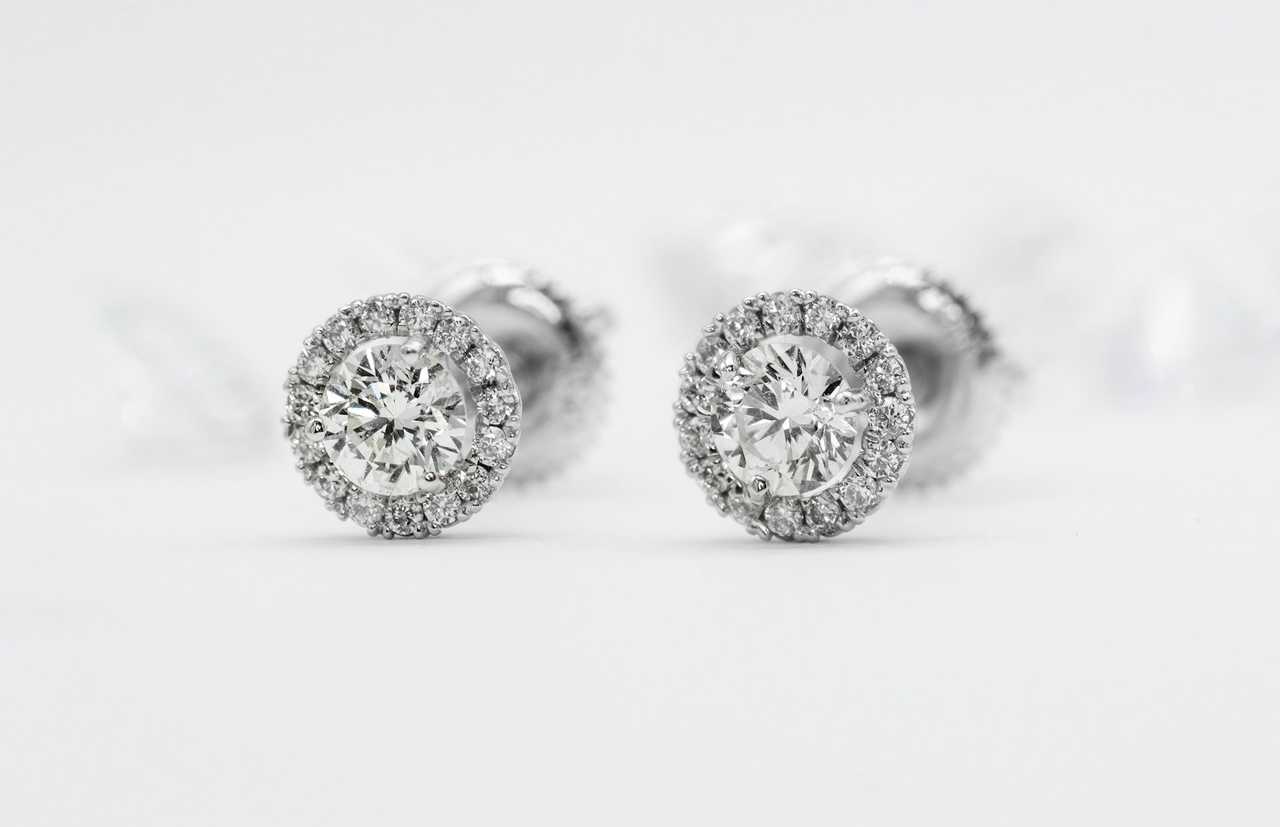 De Beers To Close Lab-Grown Diamond Business Lightbox