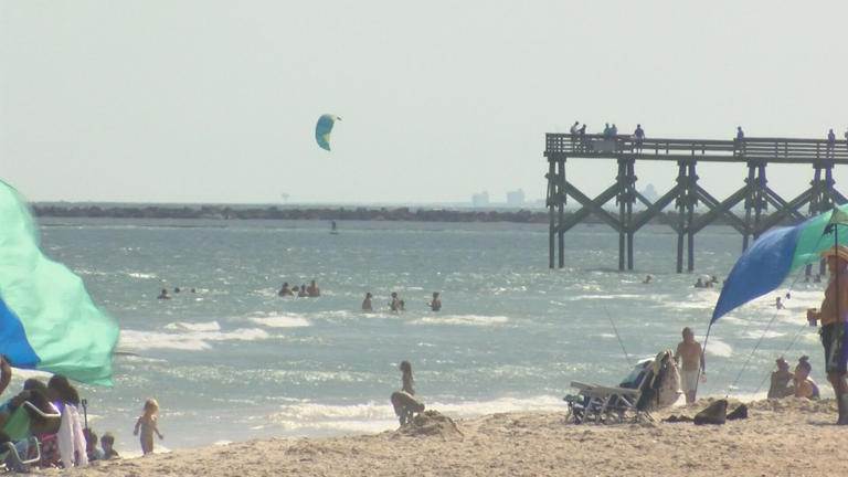 Shell Island Resort employee saves distressed swimmer at Wrightsville Beach