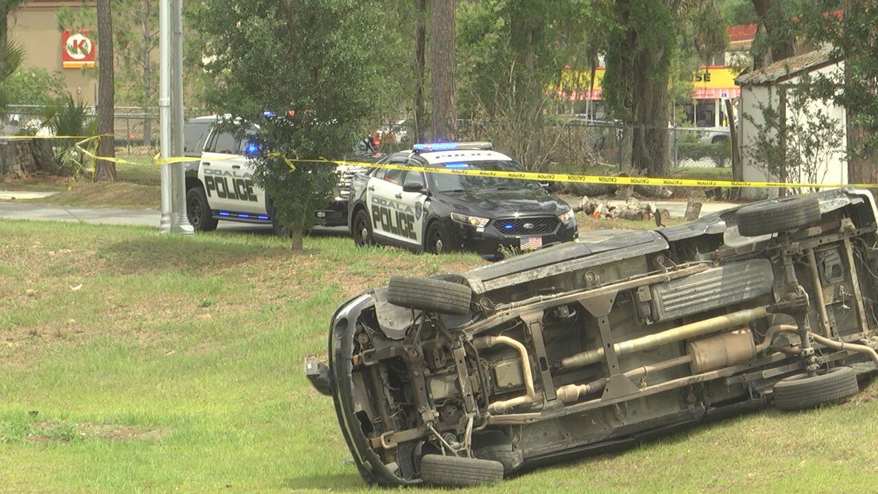 ‘People are crazy’: Witnesses recall moments after a bank robbery in Ocala