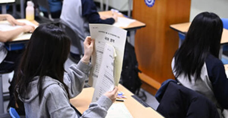 韓교사 능력, OECD 16개국 중 9∼12위…日, 모든 항목서 1위