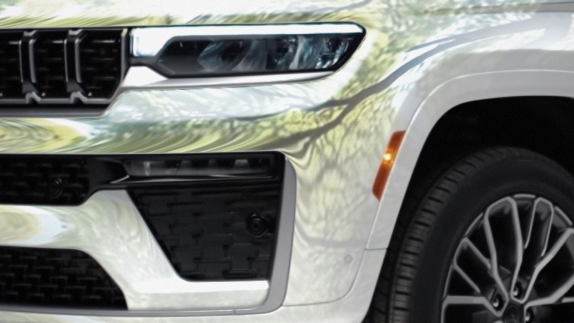 Video: 2026 Jeep Grand Cherokee Teased, But We Can Hardly Tell