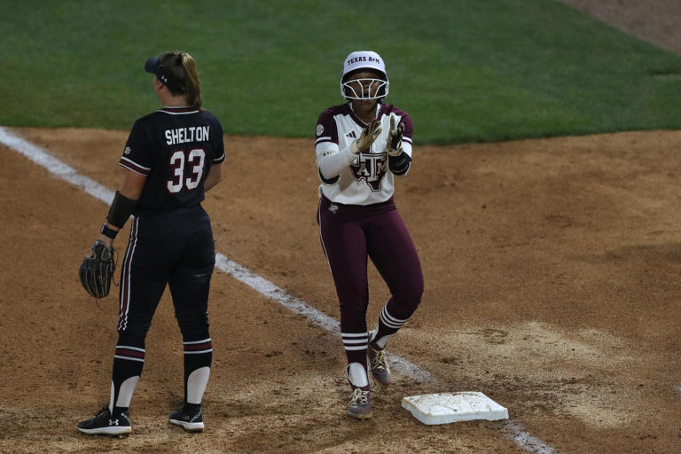 Texas A&M softball vs Saint Francis: Replay as Aggies cruise to 18-0 ...