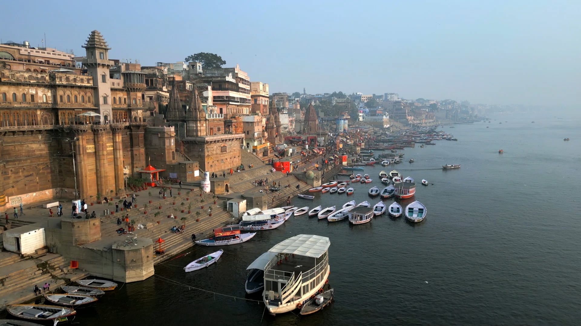 Indias Ganges: Drone-visninger av hellig hinduistisk vidunder