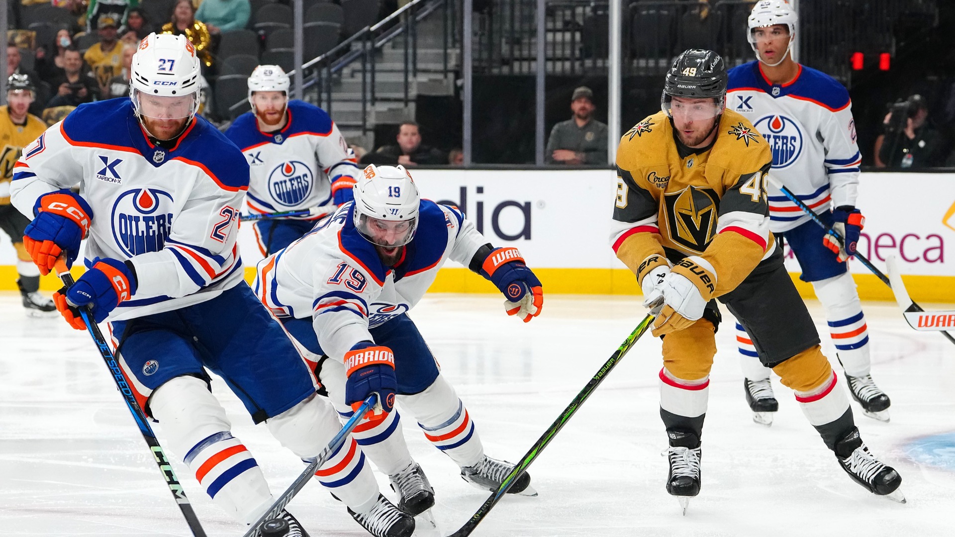 Edmonton Oilers' Winning Streak Despite Early Setbacks