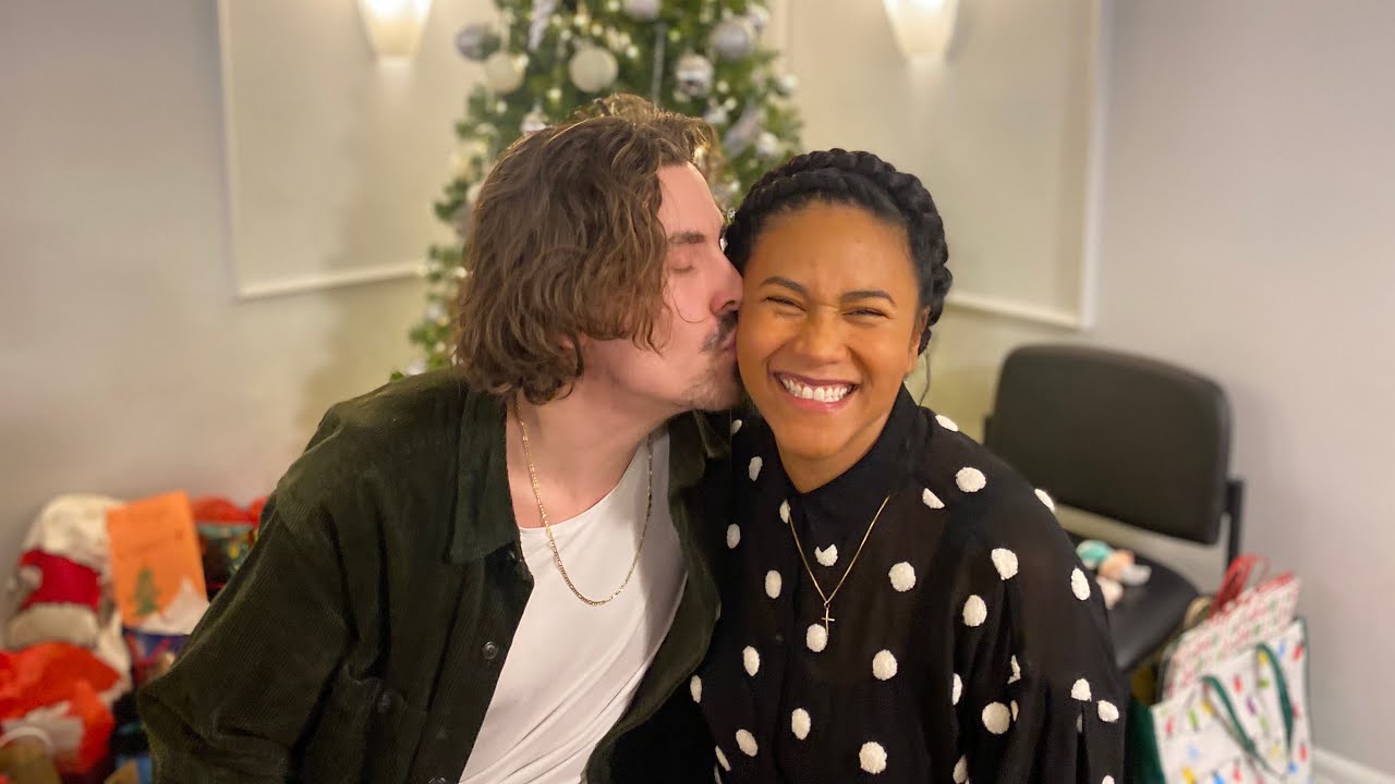 Family wraps up festive Vlogmas adventures and wishes merry Christmas