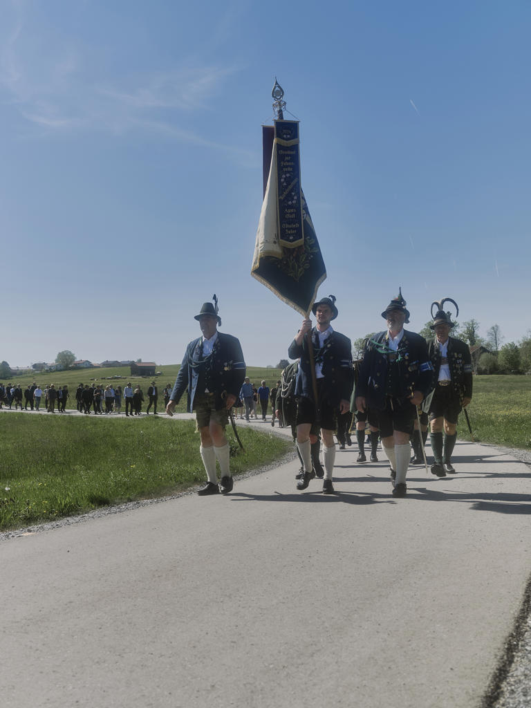 How a little-known Japanese American battalion freed Jews from a Nazi ...