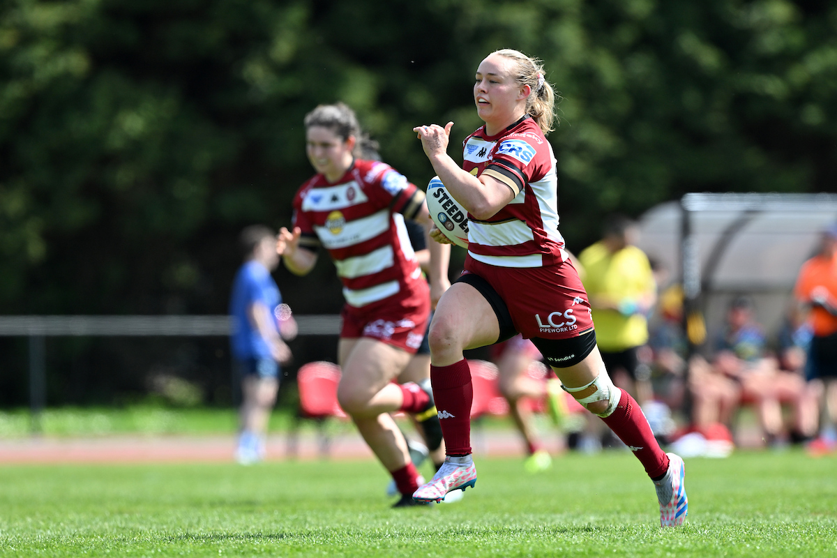 Wigan Warriors star set to hit milestone as Denis Betts makes 'pleased ...