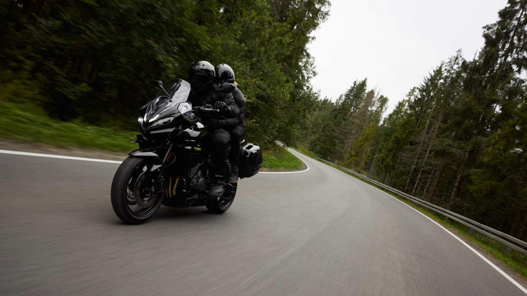 The sport-touring motorcycle that stays light on its feet at any speed