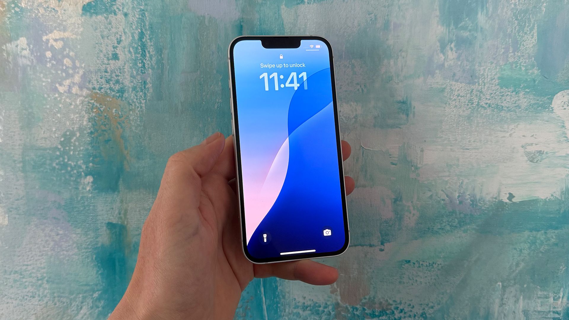 iPhone 16e vs iPhone 16: what's the difference, and which one should ...