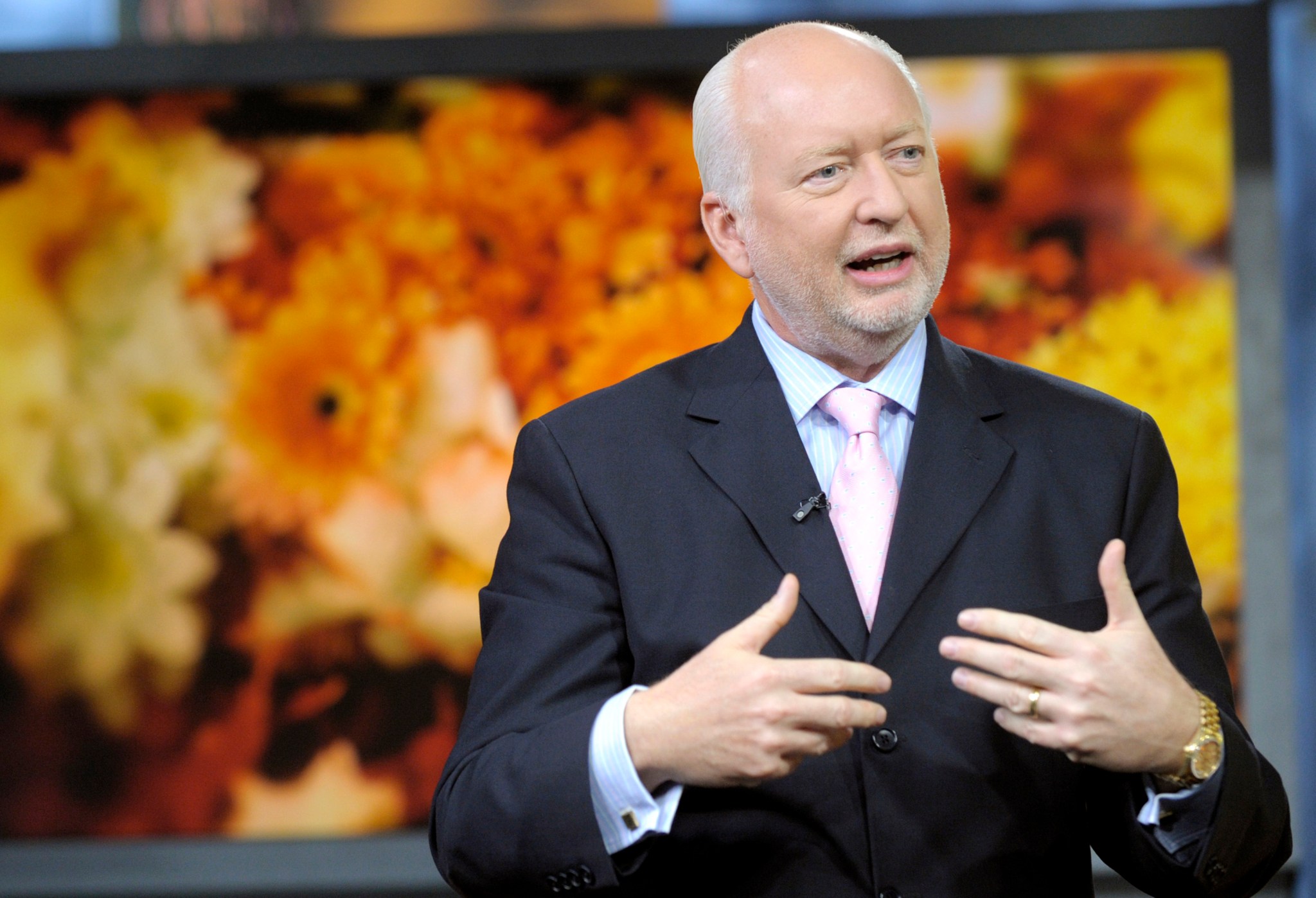 The founder and CEO of 1-800-Flowers says it’s time to ‘fire myself’