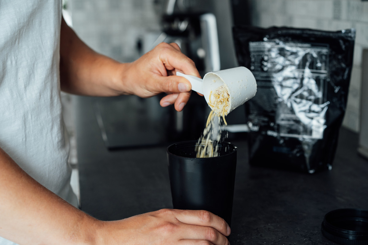 The Truth About Creatine and Weight Gain, According to a Dietitian